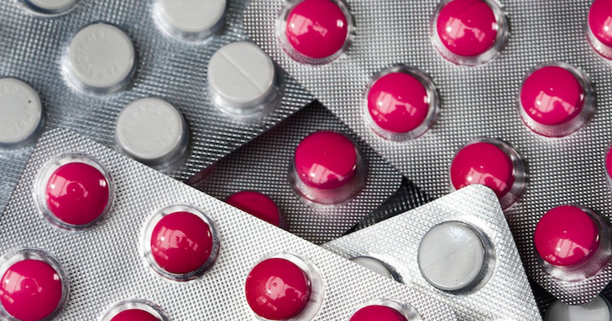 Deze alledaagse pijnstillers zouden antibioticaresistentie kunnen ...